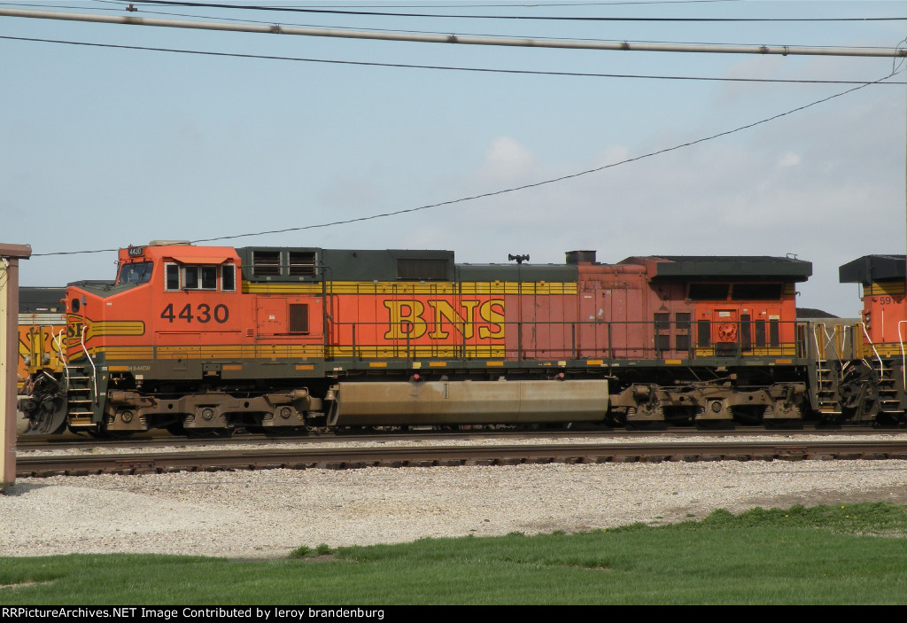 BNSF 4430